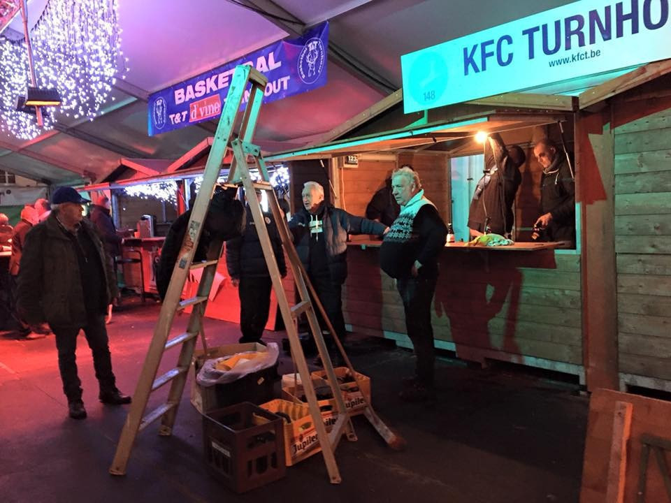 Einde Kerstmarkt › KFC Turnhout